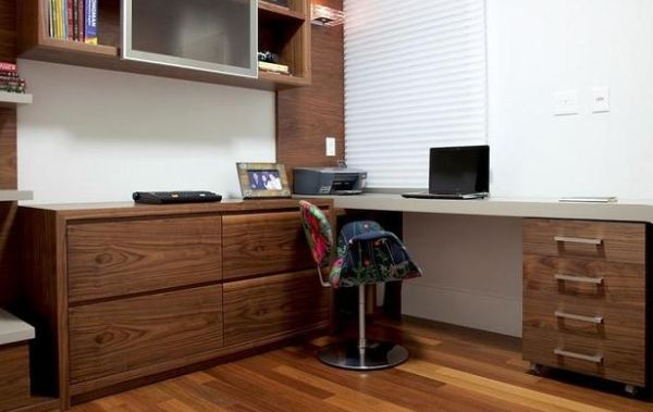 Decoração com Móveis de Madeira Bruta